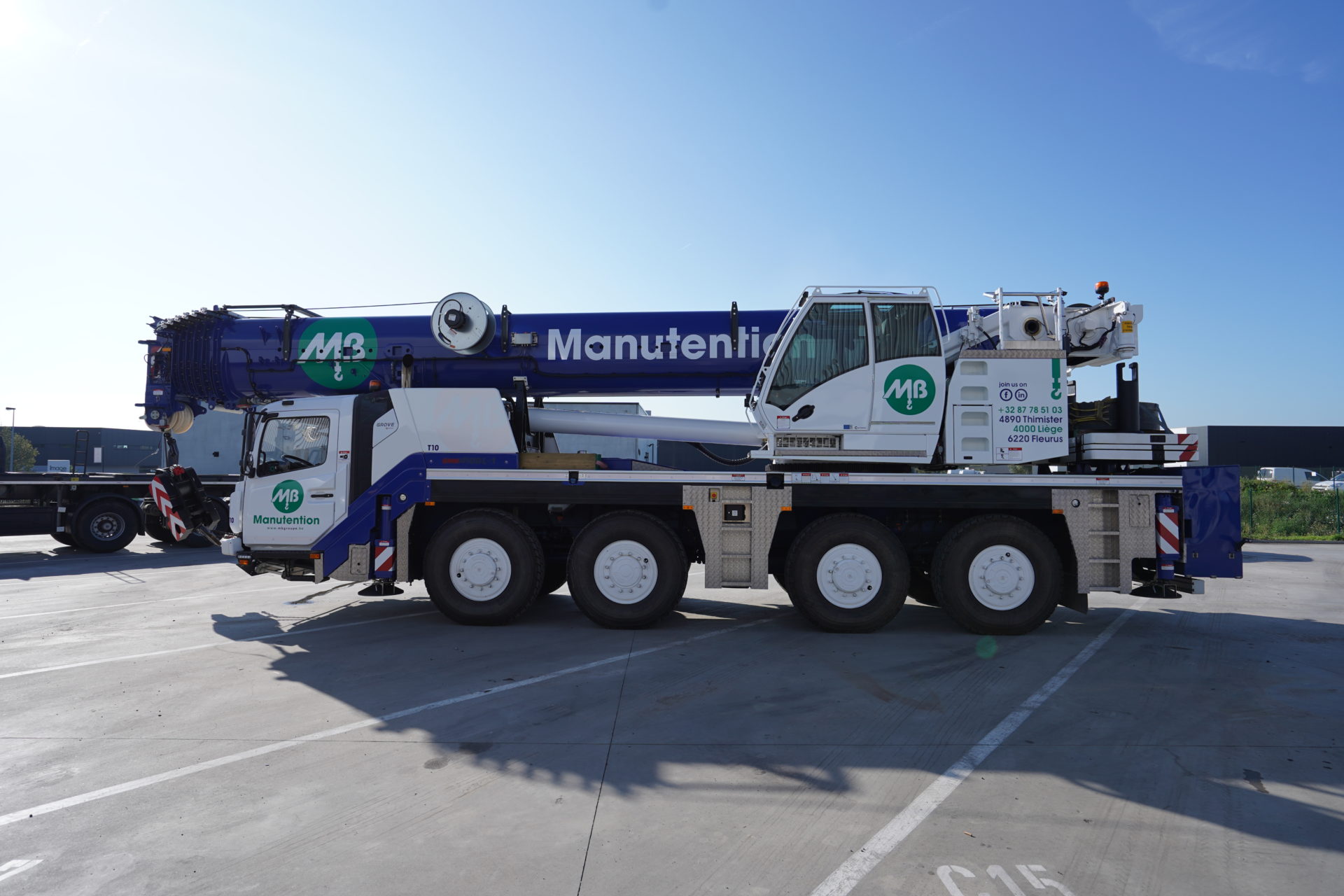 T10 - Grue Télescopique 100T. - MB Groupe