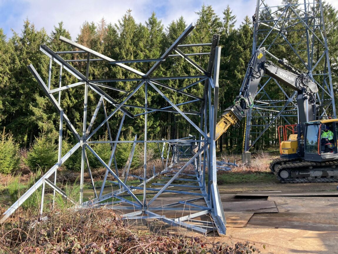 Solutions - MB Groupe - Un groupe solide & 5 pôles de compétences